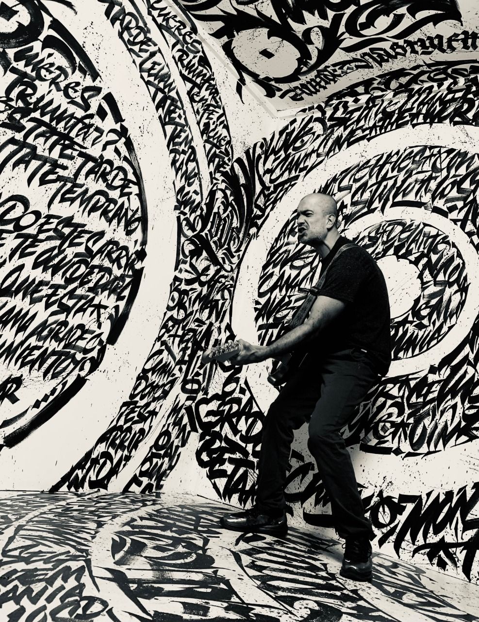 Alejandro Gutiérrez, un animalejo que vive y respira música - La Otra Voz